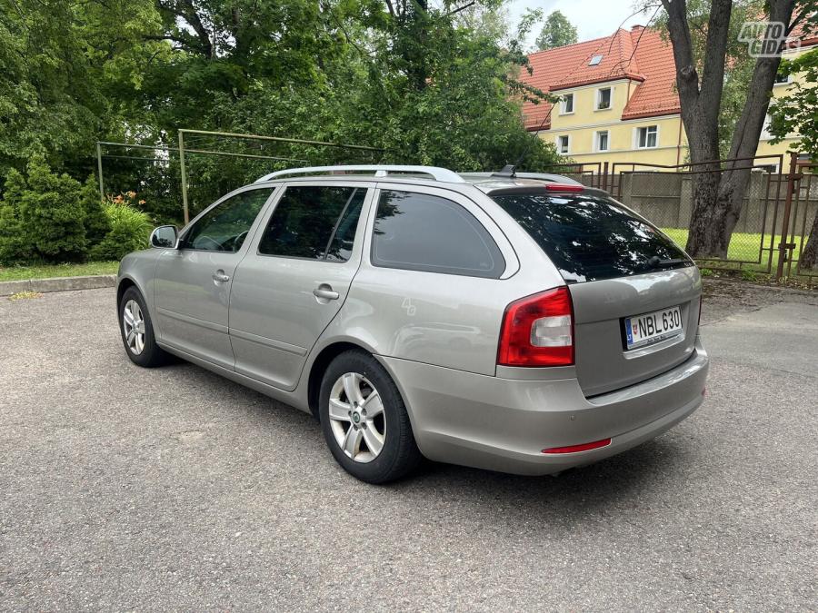 Pelēks Skoda Octavia 2010 Klaipėda, ar dzinēja tilpumu 1.60 L un nobraukumu 296 tūkst. km par 3100 €, foto 6 vietnē AUTOMOTO.COM.LV