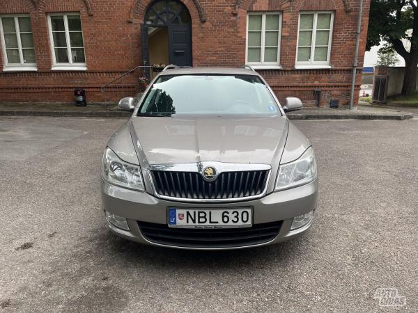 Pelēks Skoda Octavia 2010 Klaipėda, ar dzinēja tilpumu 1.60 L un nobraukumu 296 tūkst. km par 3100 €, foto 7 vietnē AUTOMOTO.COM.LV