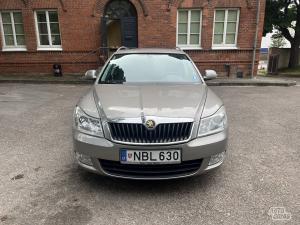 Pelēks Skoda Octavia 2010 Klaipėda, ar dzinēja tilpumu 1.60 L un nobraukumu 296 tūkst. km par 3100 €, foto 8 vietnē AUTOMOTO.COM.LV