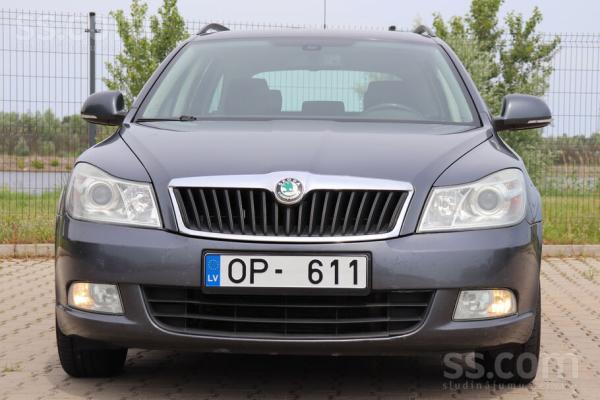 Pelēks Skoda Octavia 2010 Rīga, ar dzinēja tilpumu 1.60 L un nobraukumu 0 tūkst. km par 3450 €, foto 3 vietnē AUTOMOTO.COM.LV