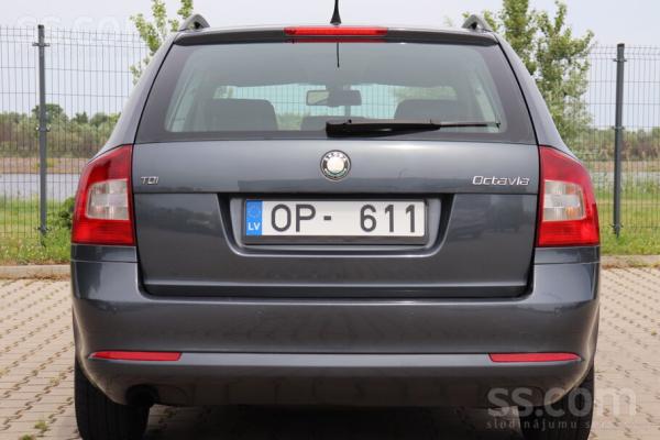 Pelēks Skoda Octavia 2010 Rīga, ar dzinēja tilpumu 1.60 L un nobraukumu 0 tūkst. km par 3450 €, foto 9 vietnē AUTOMOTO.COM.LV