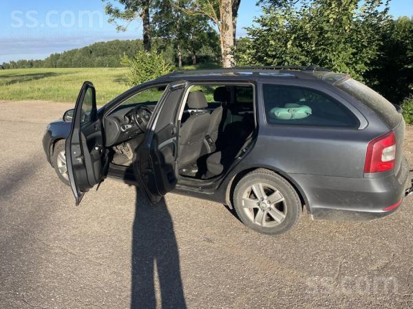 Pelēks Skoda Octavia 2010 Preiļi, ar dzinēja tilpumu 1.60 L un nobraukumu 310 tūkst. km par 2200 €, foto 2 vietnē AUTOMOTO.COM.LV