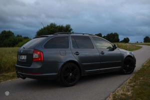 Pelēks Skoda Octavia 2010 Panevēža, ar dzinēja tilpumu 1.97 L un nobraukumu 359 tūkst. km par 4100 €, foto 9 vietnē AUTOMOTO.COM.LV