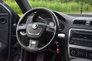 Pelēks Skoda Octavia 2010 Panevēža, ar dzinēja tilpumu 1.97 L un nobraukumu 359 tūkst. km par 4100 €, foto 11 vietnē AUTOMOTO.COM.LV
