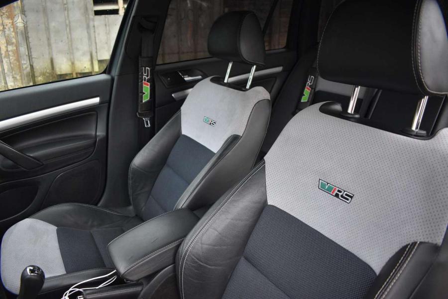 Pelēks Skoda Octavia 2010 Panevēža, ar dzinēja tilpumu 1.97 L un nobraukumu 359 tūkst. km par 4100 €, foto 17 vietnē AUTOMOTO.COM.LV