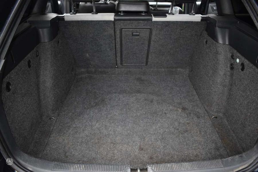 Pelēks Skoda Octavia 2010 Panevēža, ar dzinēja tilpumu 1.97 L un nobraukumu 359 tūkst. km par 4100 €, foto 21 vietnē AUTOMOTO.COM.LV