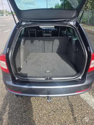 Grey Skoda Octavia 2010 in Marijampole, with an engine capacity of 1.97 L and mileage of 268 thousand km for 4150 €, photo 10 on AUTOMOTO.COM.LV