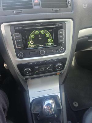 Grey Skoda Octavia 2010 in Marijampole, with an engine capacity of 1.97 L and mileage of 268 thousand km for 4150 €, photo 16 on AUTOMOTO.COM.LV