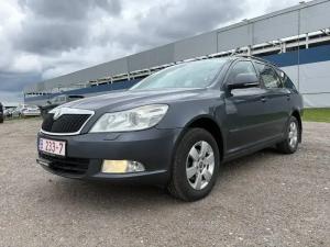 Grey Skoda Octavia 2010 in Daugavpils, with an engine capacity of 1.60 L and mileage of 285 thousand km for 3650 €, photo  on AUTOMOTO.COM.LV