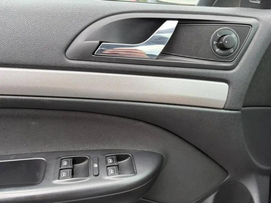 Pelēks Skoda Octavia 2010 Daugavpils, ar dzinēja tilpumu 1.60 L un nobraukumu 285 tūkst. km par 3650 €, foto 18 vietnē AUTOMOTO.COM.LV