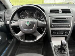 Grey Skoda Octavia 2010 in Daugavpils, with an engine capacity of 1.60 L and mileage of 285 thousand km for 3650 €, photo 11 on AUTOMOTO.COM.LV