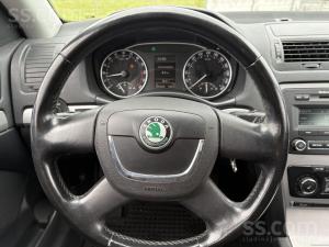 Grey Skoda Octavia 2010 in Daugavpils, with an engine capacity of 1.60 L and mileage of 285 thousand km for 3650 €, photo 13 on AUTOMOTO.COM.LV