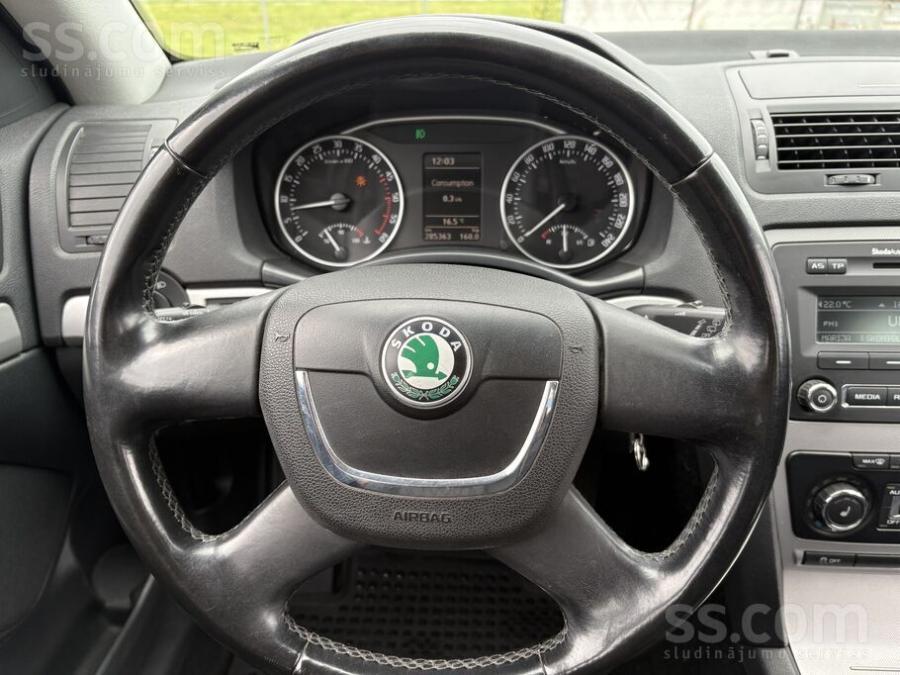 Grey Skoda Octavia 2010 in Daugavpils, with an engine capacity of 1.60 L and mileage of 285 thousand km for 3650 €, photo 13 on AUTOMOTO.COM.LV