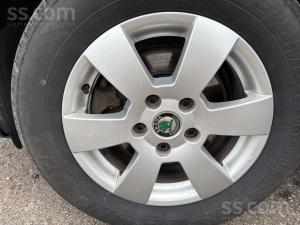 Grey Skoda Octavia 2010 in Daugavpils, with an engine capacity of 1.60 L and mileage of 285 thousand km for 3650 €, photo 27 on AUTOMOTO.COM.LV