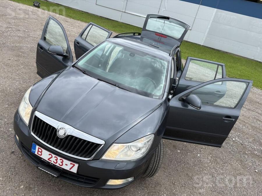 Grey Skoda Octavia 2010 in Daugavpils, with an engine capacity of 1.60 L and mileage of 285 thousand km for 3650 €, photo 33 on AUTOMOTO.COM.LV