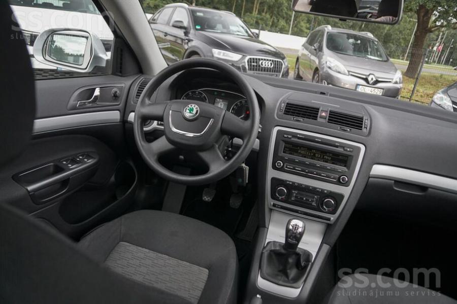 Pelēks Skoda Octavia 2010 Rīga, ar dzinēja tilpumu 1.80 L un nobraukumu 141 tūkst. km par 4990 €, foto 8 vietnē AUTOMOTO.COM.LV