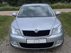Grey Skoda Octavia 2010 in Kaunas, with an engine capacity of 1.39 L and mileage of 204 thousand km for 4250 €, photo 4 on AUTOMOTO.COM.LV