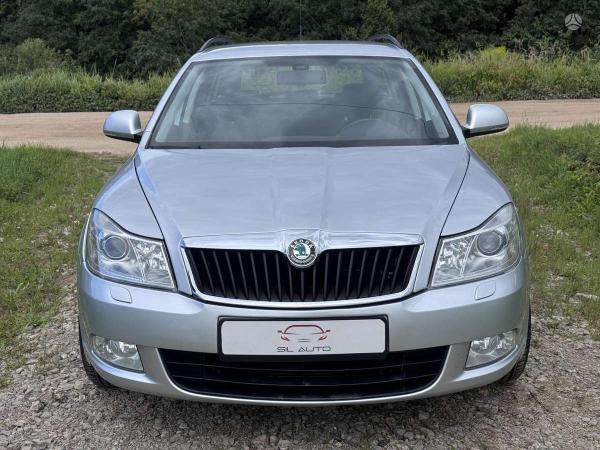 Pelēks Skoda Octavia 2010 Kauņa, ar dzinēja tilpumu 1.39 L un nobraukumu 204 tūkst. km par 4250 €, foto 4 vietnē AUTOMOTO.COM.LV