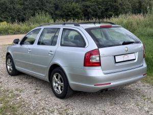 Grey Skoda Octavia 2010 in Kaunas, with an engine capacity of 1.39 L and mileage of 204 thousand km for 4250 €, photo 8 on AUTOMOTO.COM.LV