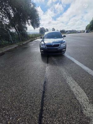 Pelēks Skoda Octavia 2010 Marijampole, ar dzinēja tilpumu 1.97 L un nobraukumu 268 tūkst. km par 4150 €, foto 5 vietnē AUTOMOTO.COM.LV