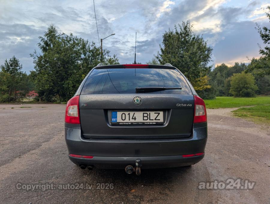 Pelēks Skoda Octavia 2010 Tallina, ar dzinēja tilpumu 1.80 L un nobraukumu 276 tūkst. km par 2500 €, foto 6 vietnē AUTOMOTO.COM.LV