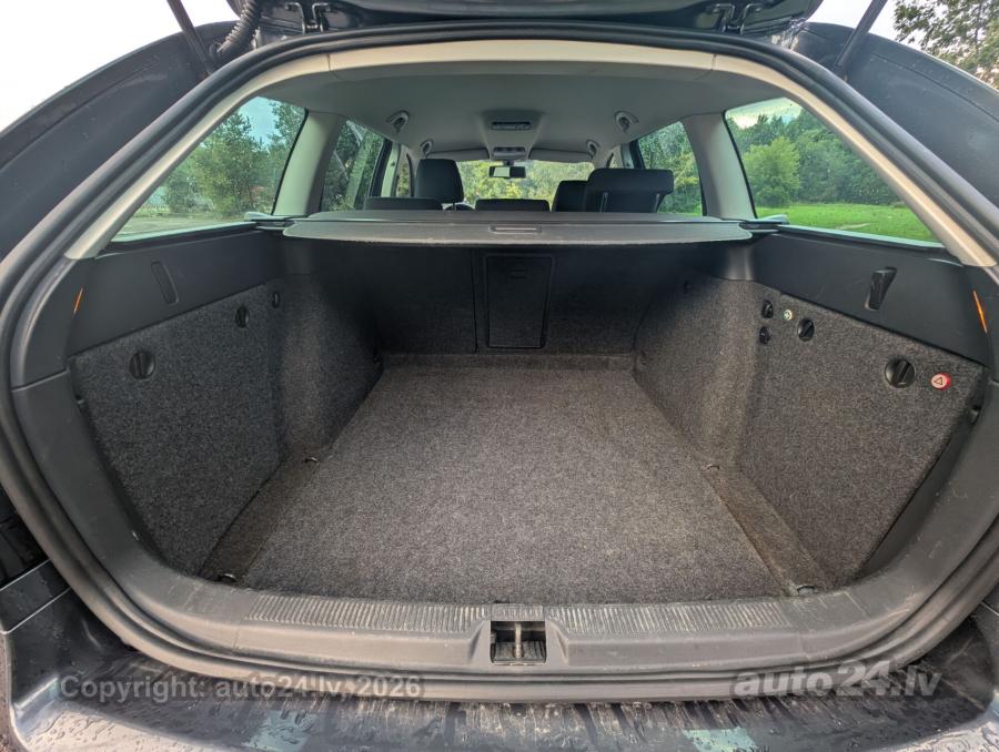 Pelēks Skoda Octavia 2010 Tallina, ar dzinēja tilpumu 1.80 L un nobraukumu 276 tūkst. km par 2500 €, foto 8 vietnē AUTOMOTO.COM.LV