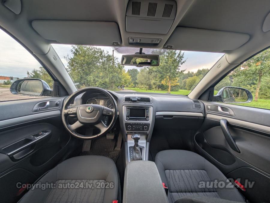 Pelēks Skoda Octavia 2010 Tallina, ar dzinēja tilpumu 1.80 L un nobraukumu 276 tūkst. km par 2500 €, foto 11 vietnē AUTOMOTO.COM.LV