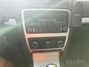 Pelēks Skoda Octavia 2010 Ogre, ar dzinēja tilpumu 1.60 L un nobraukumu 382 tūkst. km par 1500 €, foto 4 vietnē AUTOMOTO.COM.LV