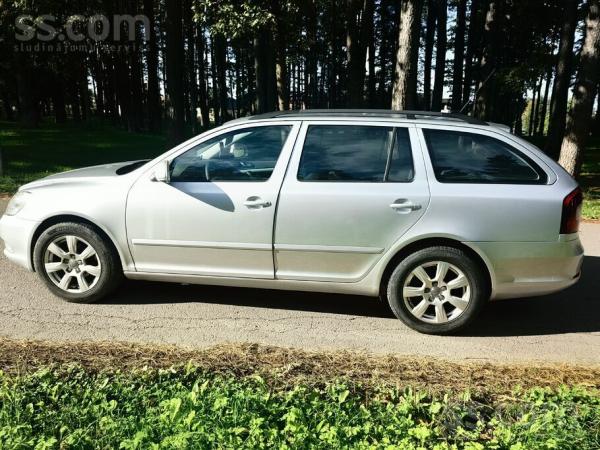 Pelēks Skoda Octavia 2010 Ogre, ar dzinēja tilpumu 1.60 L un nobraukumu 382 tūkst. km par 1500 €, foto 7 vietnē AUTOMOTO.COM.LV