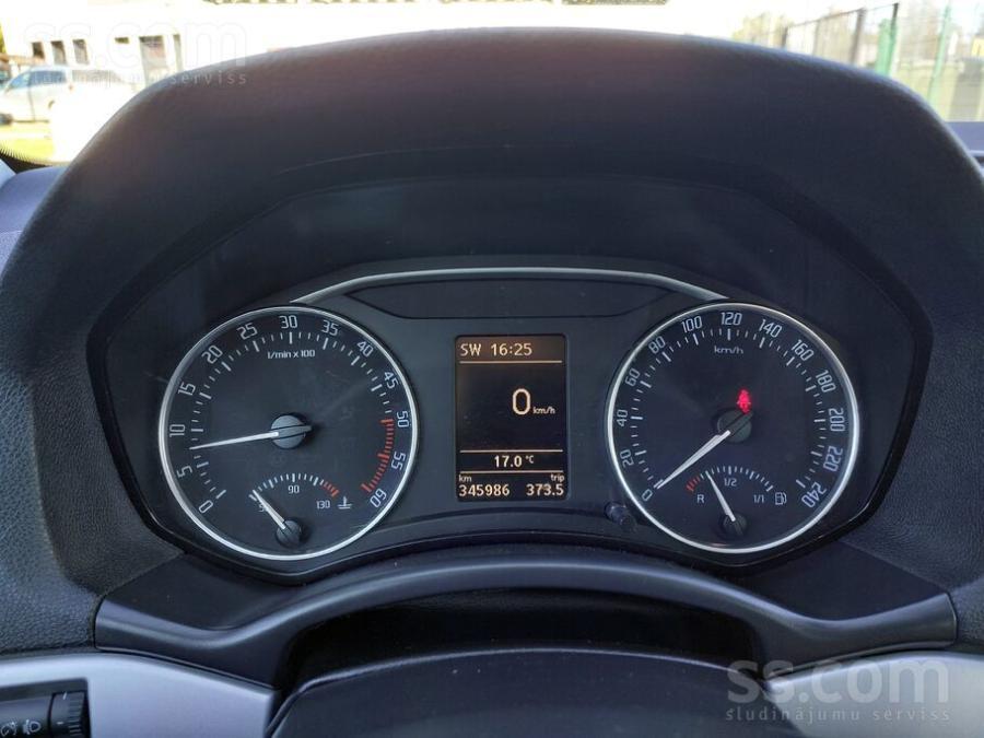 Grey Skoda Octavia 2010 in Cesis, with an engine capacity of 1.60 L and mileage of 345 thousand km for 2150 €, photo 11 on AUTOMOTO.COM.LV