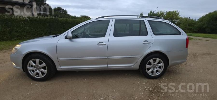 Pelēks Skoda Octavia 2010 Kuldīga, ar dzinēja tilpumu 1.60 L un nobraukumu 383 tūkst. km par 2399 €, foto 3 vietnē AUTOMOTO.COM.LV