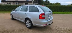 Pelēks Skoda Octavia 2010 Kuldīga, ar dzinēja tilpumu 1.60 L un nobraukumu 383 tūkst. km par 2399 €, foto 4 vietnē AUTOMOTO.COM.LV