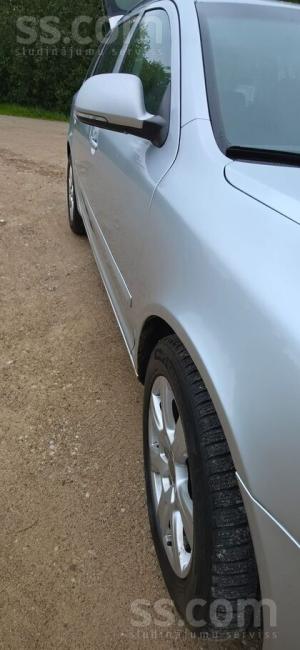 Pelēks Skoda Octavia 2010 Kuldīga, ar dzinēja tilpumu 1.60 L un nobraukumu 383 tūkst. km par 2399 €, foto 10 vietnē AUTOMOTO.COM.LV