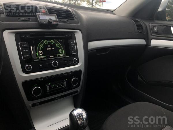 Pelēks Skoda Octavia 2010 Cēsis, ar dzinēja tilpumu 1.60 L un nobraukumu 0 tūkst. km par 2900 €, foto 11 vietnē AUTOMOTO.COM.LV