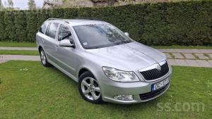 Grey Skoda Octavia 2011 in Balvi, with an engine capacity of 1.60 L and mileage of 343 thousand km for 10900 €, photo 2 on AUTOMOTO.COM.LV