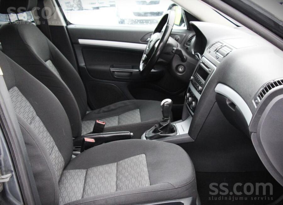 Pelēks Skoda Octavia 2011 Rēzekne, ar dzinēja tilpumu 1.90 L un nobraukumu 304 tūkst. km par 3495 €, foto 11 vietnē AUTOMOTO.COM.LV