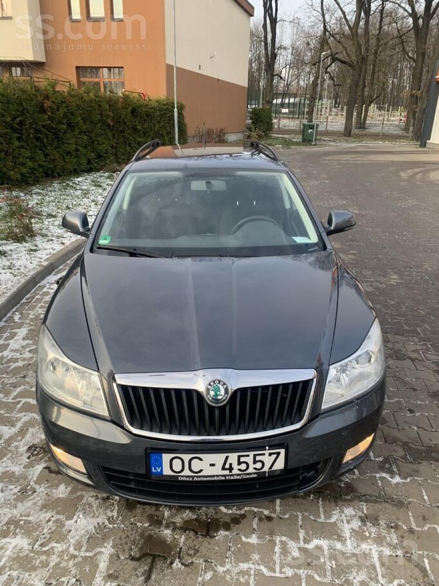 Pelēks Skoda Octavia 2011 Rīga, ar dzinēja tilpumu 1.40 L un nobraukumu 191 tūkst. km par 3350 €, foto 1 vietnē AUTOMOTO.COM.LV