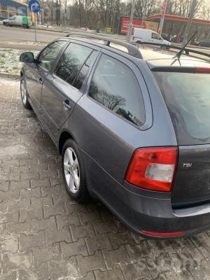 Pelēks Skoda Octavia 2011 Rīga, ar dzinēja tilpumu 1.40 L un nobraukumu 191 tūkst. km par 3350 €, foto 3 vietnē AUTOMOTO.COM.LV