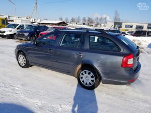 Grey Skoda Octavia 2011 in Kaunas, with an engine capacity of 1.60 L and mileage of 299 thousand km for 2650 €, photo 8 on AUTOMOTO.COM.LV