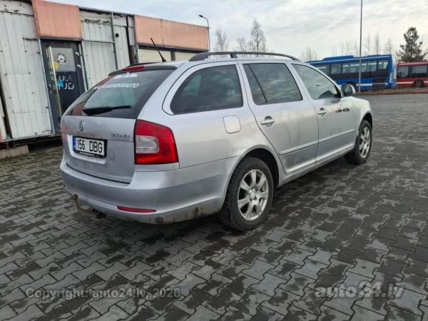 Grey Skoda Octavia 2011 in Tallinn, with an engine capacity of 1.60 L and mileage of 335 thousand km for 1700 €, photo 5 on AUTOMOTO.COM.LV