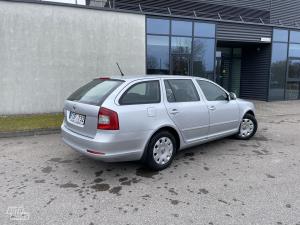 Pelēks Skoda Octavia 2011 Alīta, ar dzinēja tilpumu 1.60 L un nobraukumu 280 tūkst. km par 2650 €, foto 3 vietnē AUTOMOTO.COM.LV