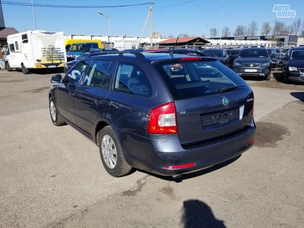 Grey Skoda Octavia 2011 in Kaunas, with an engine capacity of 1.60 L and mileage of 299 thousand km for 1999 €, photo 4 on AUTOMOTO.COM.LV