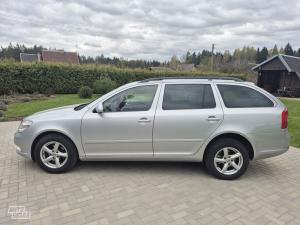 Grey Skoda Octavia 2011 in Jonava, with an engine capacity of 2.00 L and mileage of 360 thousand km for 3800 €, photo 10 on AUTOMOTO.COM.LV