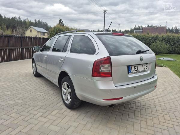 Grey Skoda Octavia 2011 in Jonava, with an engine capacity of 2.00 L and mileage of 360 thousand km for 3800 €, photo 6 on AUTOMOTO.COM.LV