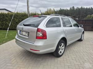 Grey Skoda Octavia 2011 in Jonava, with an engine capacity of 2.00 L and mileage of 360 thousand km for 3800 €, photo 9 on AUTOMOTO.COM.LV