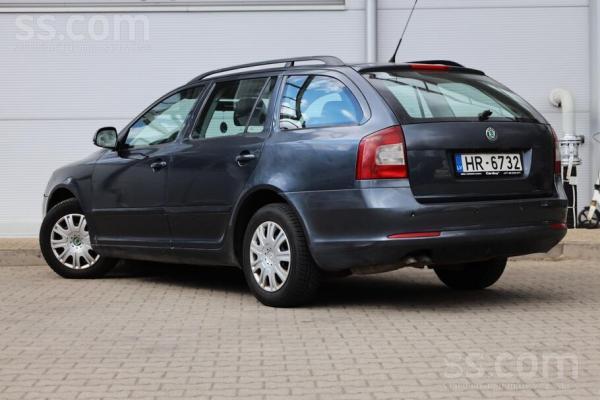 Pelēks Skoda Octavia 2011 Rīga, ar dzinēja tilpumu 1.90 L un nobraukumu 0 tūkst. km par 2995 €, foto 3 vietnē AUTOMOTO.COM.LV