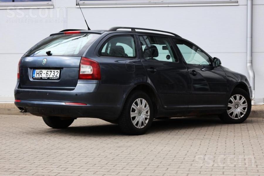 Pelēks Skoda Octavia 2011 Rīga, ar dzinēja tilpumu 1.90 L un nobraukumu 0 tūkst. km par 2995 €, foto 5 vietnē AUTOMOTO.COM.LV