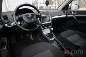 Pelēks Skoda Octavia 2011 Rīga, ar dzinēja tilpumu 1.90 L un nobraukumu 0 tūkst. km par 2995 €, foto 6 vietnē AUTOMOTO.COM.LV