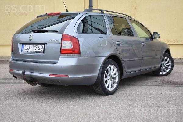 Pelēks Skoda Octavia 2011 Talsi, ar dzinēja tilpumu 1.60 L un nobraukumu 351 tūkst. km par 3000 €, foto 5 vietnē AUTOMOTO.COM.LV