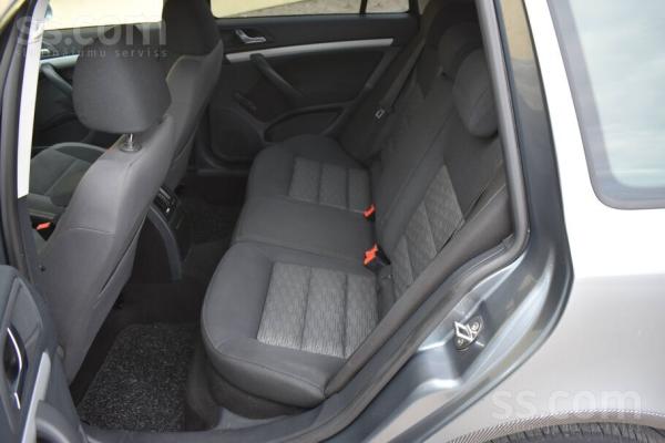 Pelēks Skoda Octavia 2011 Talsi, ar dzinēja tilpumu 1.60 L un nobraukumu 351 tūkst. km par 3000 €, foto 8 vietnē AUTOMOTO.COM.LV
